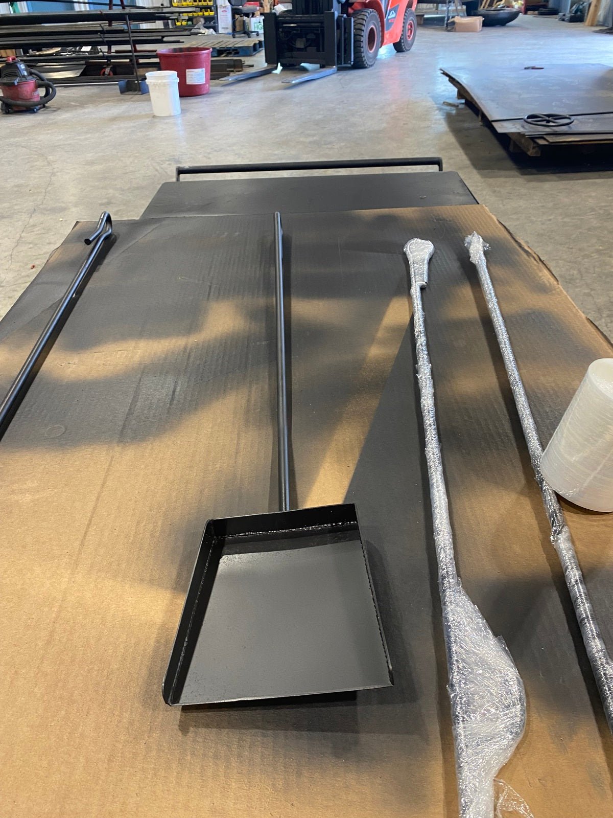 Handcrafted Steel Fire Shovel – Heritage Backyard Inc.